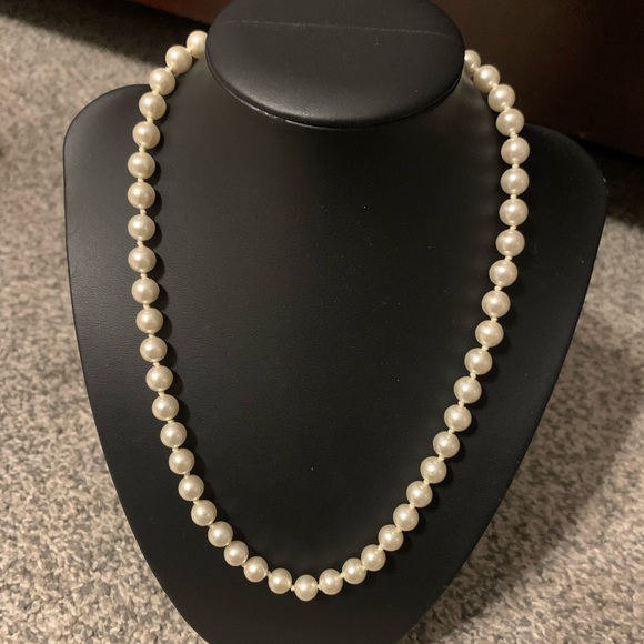 Jewelry | Monet Pearl Necklace | Poshmark